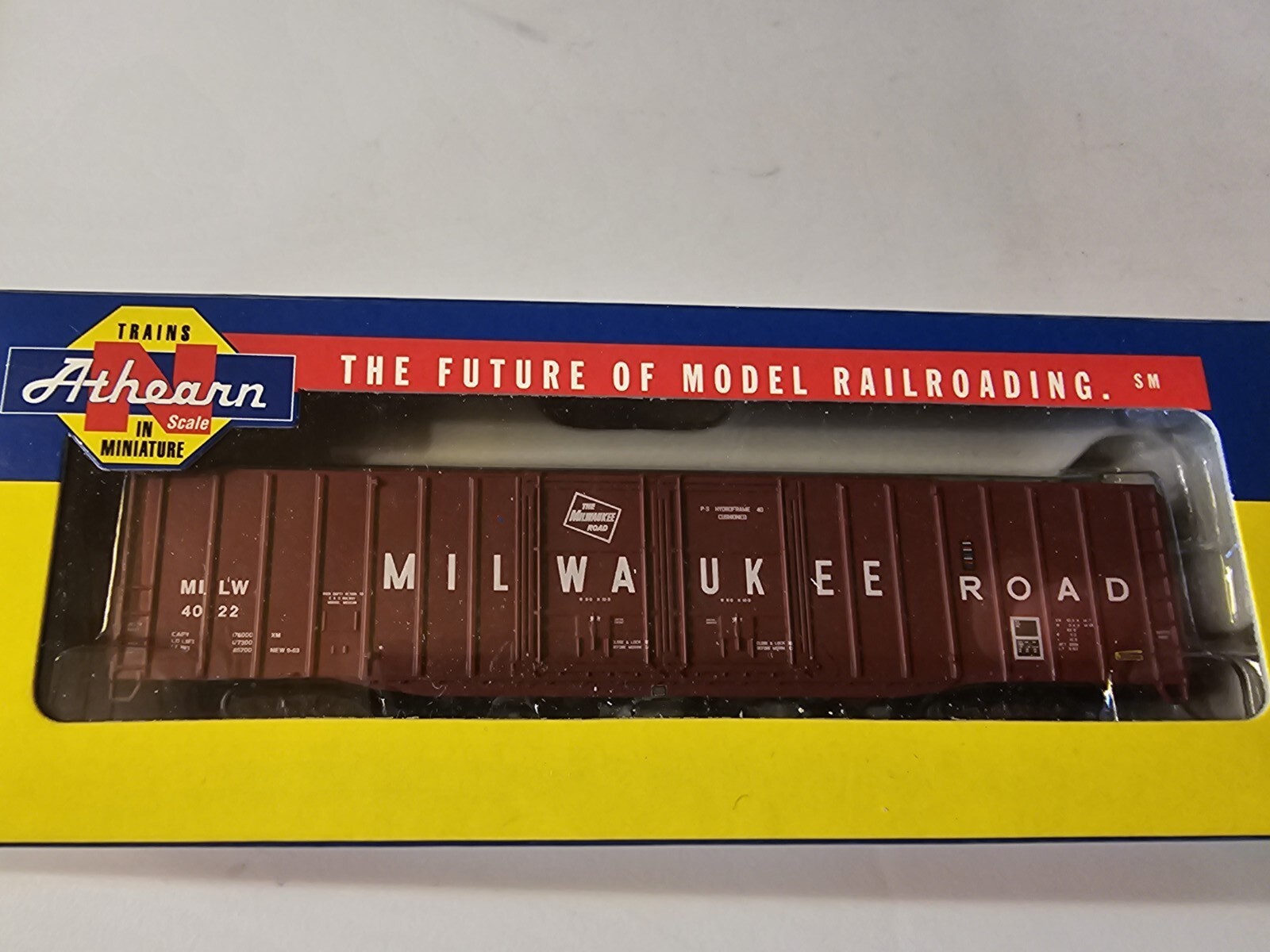 Athearn N Scale 10783 PS-60 Auto Parts Box Car, Milwaukee Road 4022 | eBay