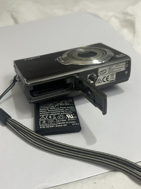 Sanyo VPC T700 7.0MP Digital Camera - Black for sale online | eBay