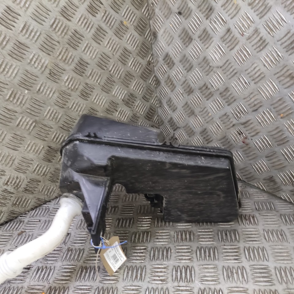VW Transporter T6.1 Windscreen Washer Liquid Tank 7E0955453D REF D299 ...