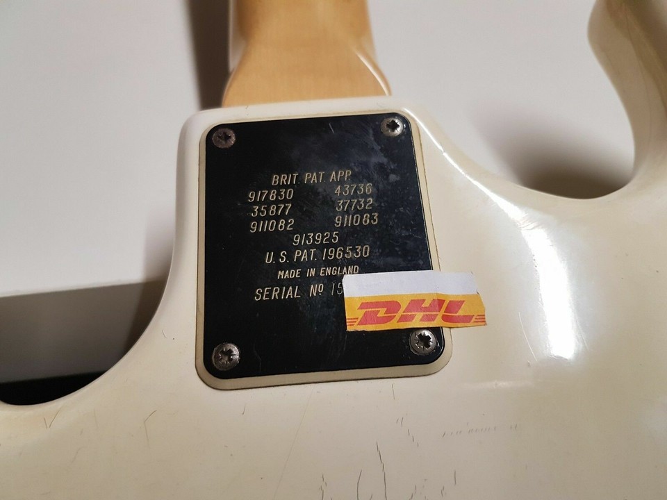 BURNS HANK MARVIN UK - SCROLL HEADSTOCK | eBay