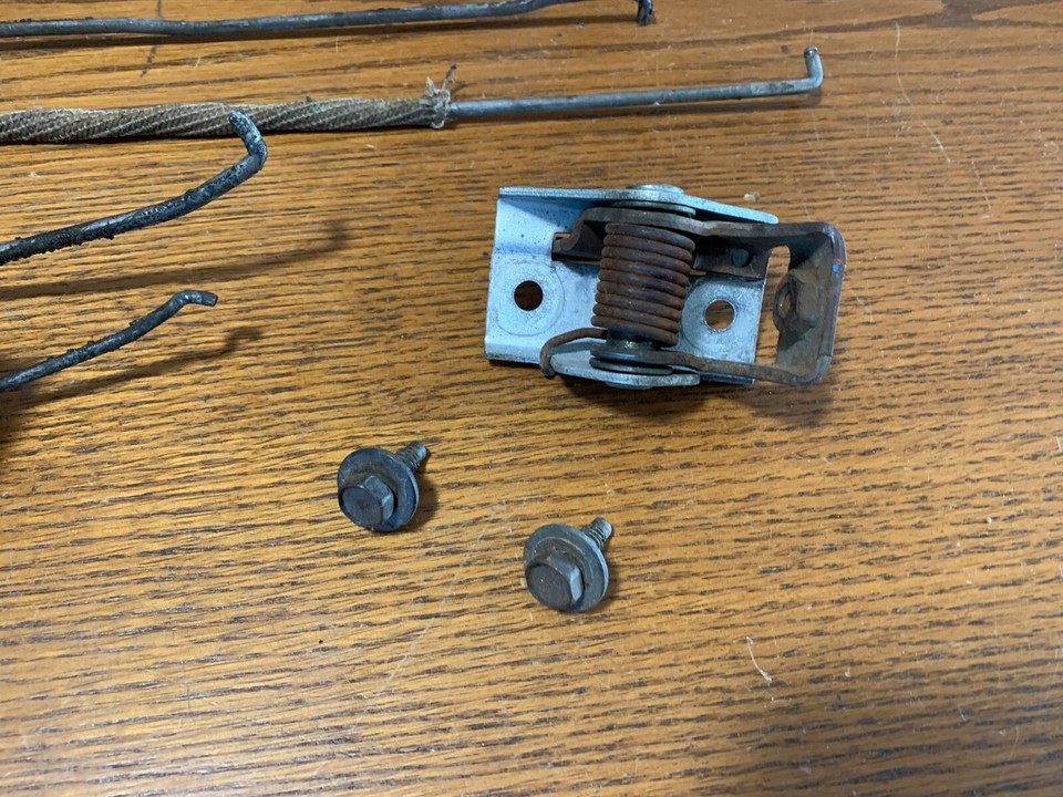 70-72 Duster Demon Dart Driver Side Door Latch & Linkage Rods Hardware ...