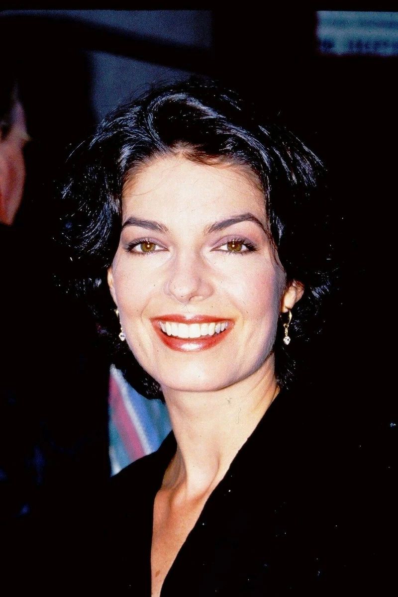 Young Sela Ward