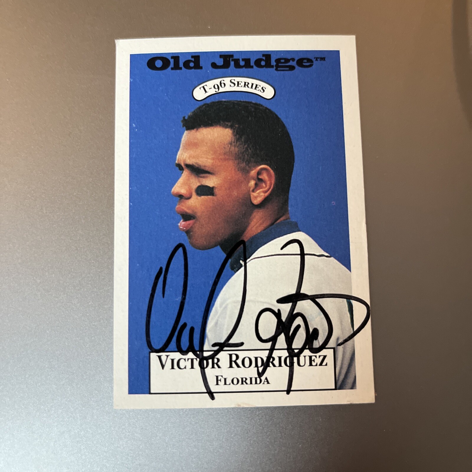 VICTOR RODRIGUEZ 1995 TOPPS MINI AUTOGRAPHED SIGNED AUTO BASEBALL CARD ...