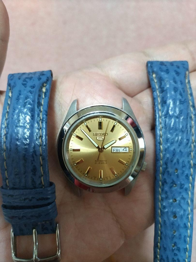 USED SEIKO FIVE AUTOMATIC WATCH GOLD DIAL WITH SHARKS… - Gem
