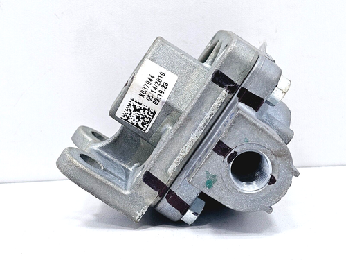 D591309 BENDIX QUICK RELEASE VALVE 229813N (QR1) LOT OF 2 | eBay