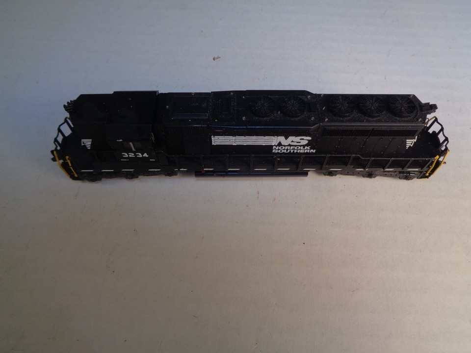 N Scale Kato SD40-2 Norfolk Southern Diesel Engine #3234 | eBay