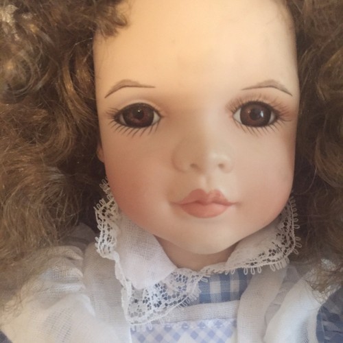 ASHTON DRAKE "GWENDOLYN" DOLL ARTIST SANDY FREEMAN GINGHAM AND BOWS ...