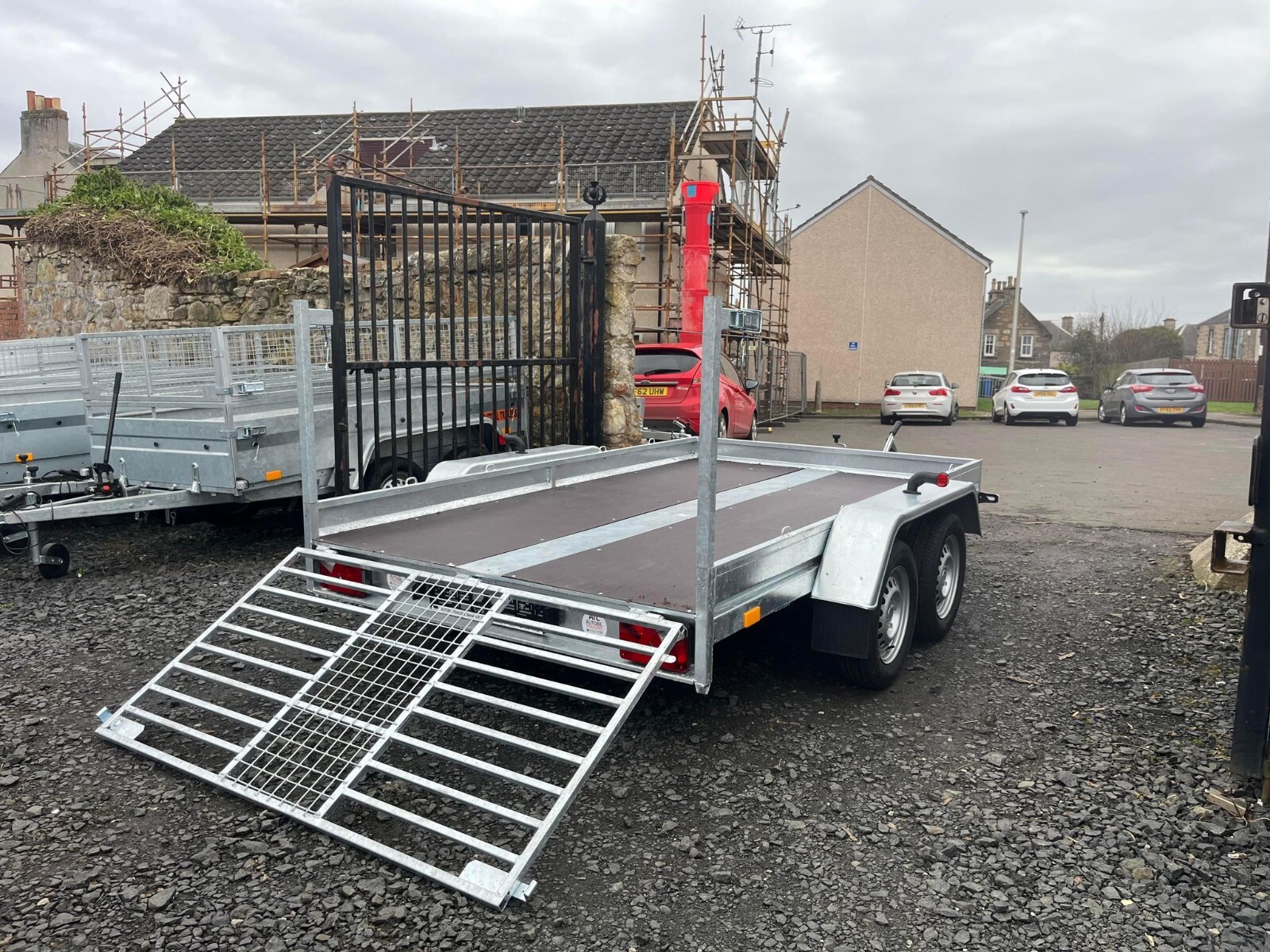 NEW 10 X 5.6 TWIN AXLE QUAD/LAWN MOWER /BIKE TRAILER 1500KG MAM | eBay