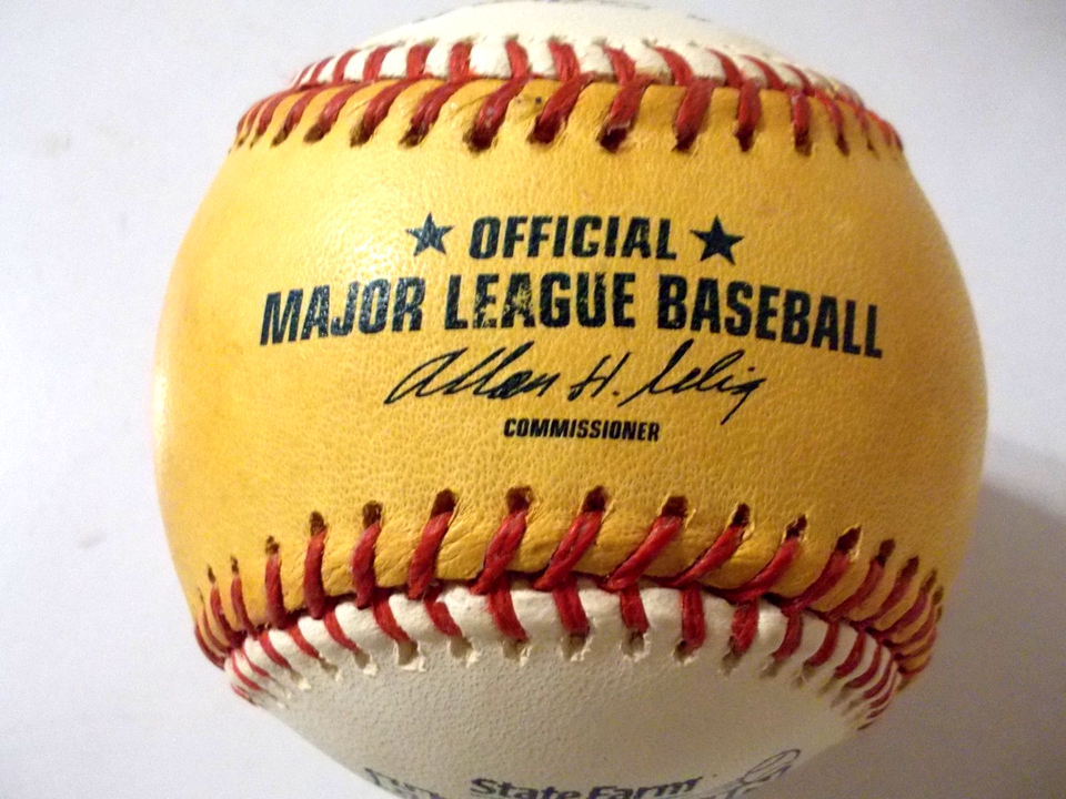 2009 MLB Home Run Derby Gold Money Baseball | eBay