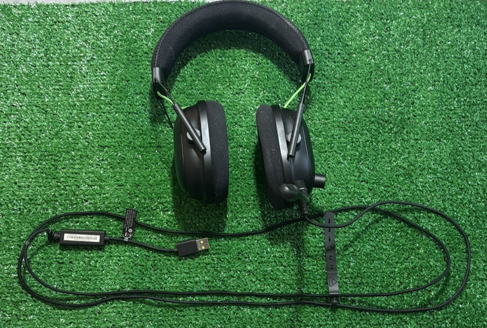 Razer BlackShark V2 Wired Gaming Headset USB Sound Card THX Mic PC PS5 ...