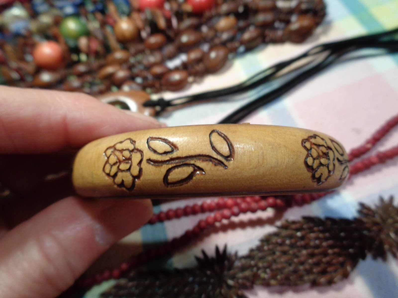 VINTAGE MIXED JEWELRY LOT OF 11 PC. KOA APPLE SEED NUT WOOD CORN ...