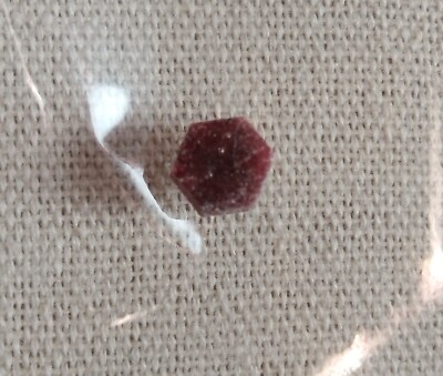 Natural Red Beryl Emerald Bixbite Rough Gemstone Hand picked from Utah ...