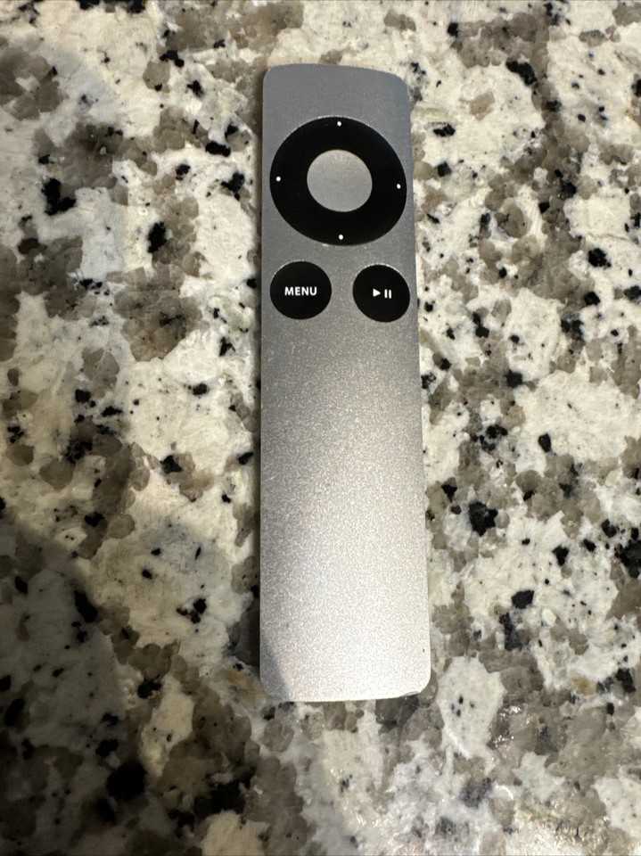 Apple TV (2nd Generation) Smart Media Streaming Player Model A1378 with ...