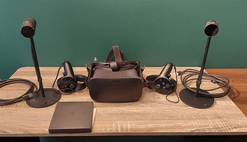 Oculus Rift CV1 Headset With 2 Base Stations, 2 Controllers, Cables ...
