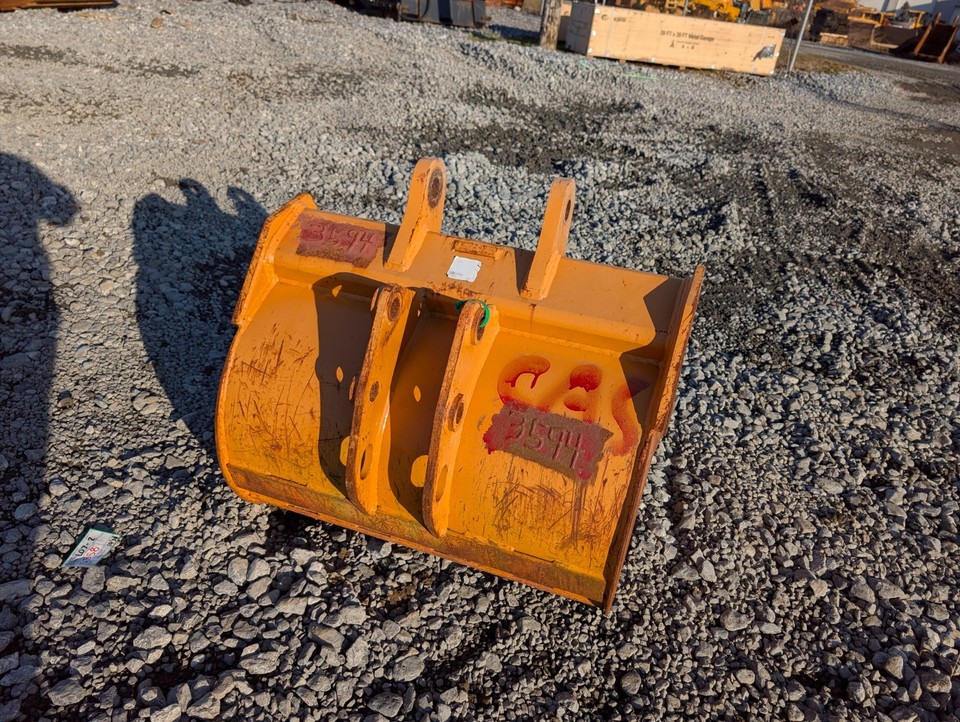 36" Case Backhoe Bucket; 45-38 mm Pins; Fits: Case 580 | eBay