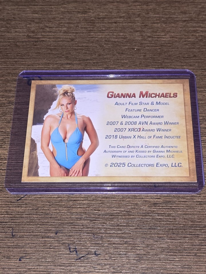 Gianna Michaels Autograph Signed Kiss Card Collectors Expo Model #45 ...