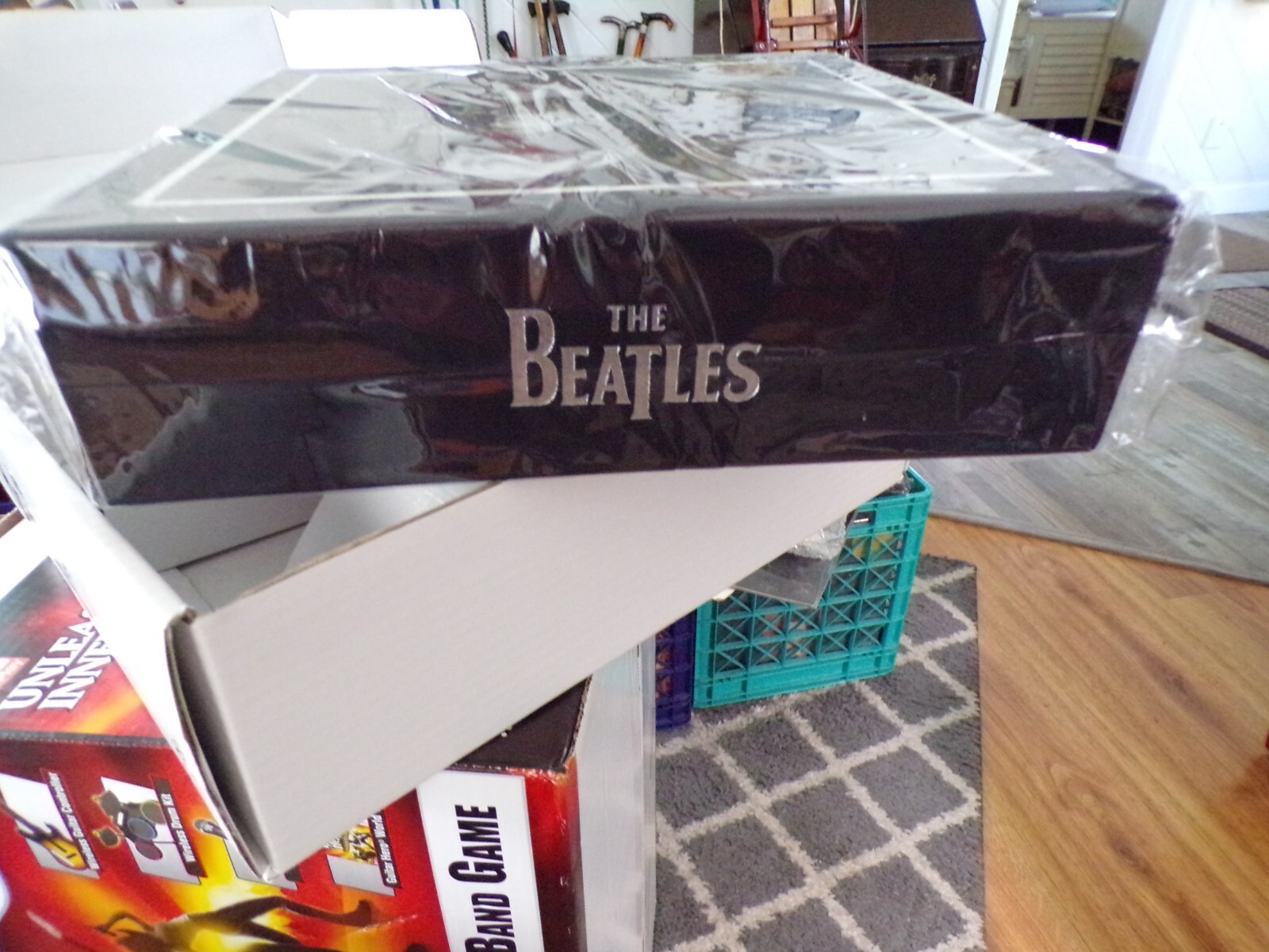 SEALED THE BEATLES BOX OF VISION CD STORAGE,COFFEE TABLE BOOK AND ...