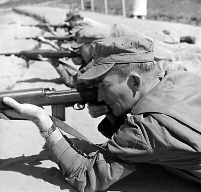 WW2 WWII Photo World War Two / Marine Training Camp Pendleton USMC M1 ...