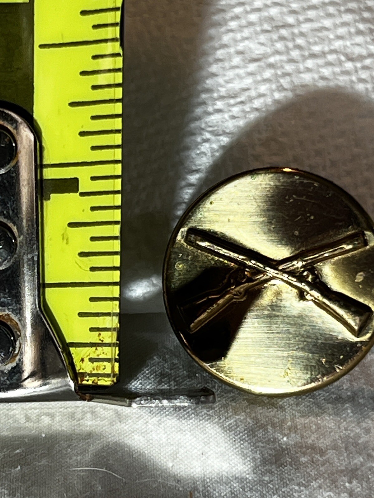 Crossed Rifles Pin Gold Tone Pin back Vintage Tie Tack Collar Round Pin ...