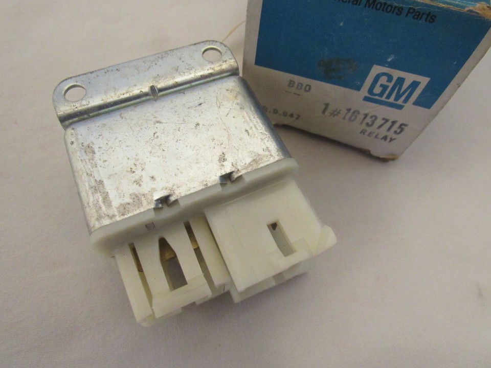 NOS 1977-79 Cadillac Caddy Eldorado Seville Power Antenna Relay GM ...