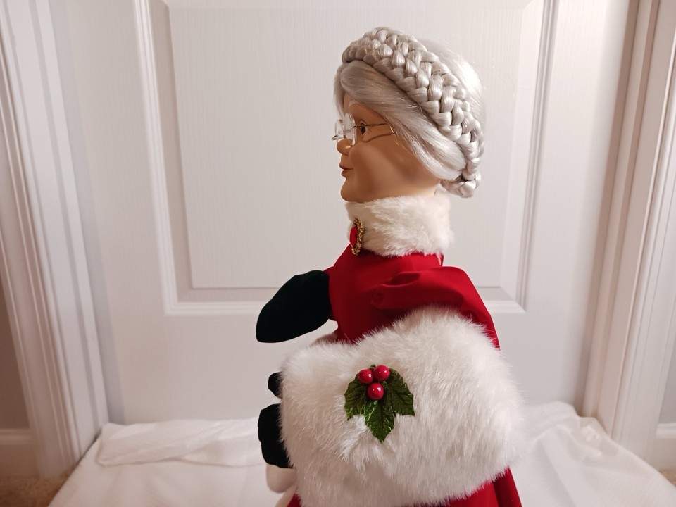 Vintag Motion Animated 24” Christmas Mrs.Claus Figures In Original Box ...