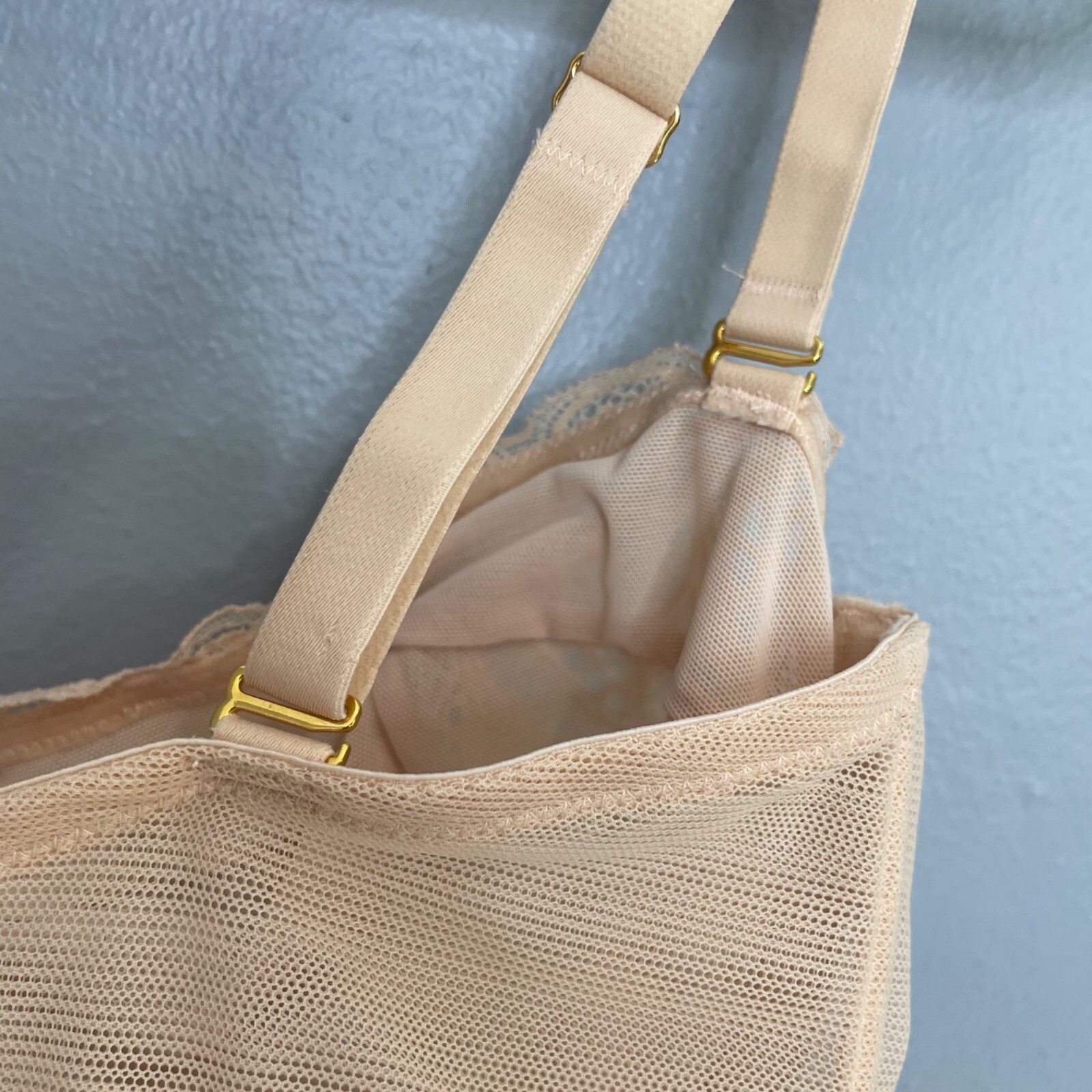 LIVELY cream/nude lace convertible bra size 36DD Wome… - Gem