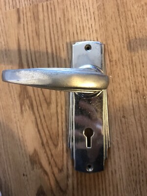 Door Knobs & Handles - Cottage Door