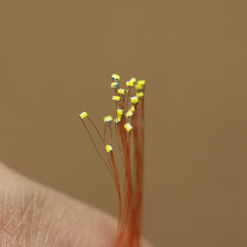 20pcs Pre-wired micro 0.1mm Copper Wire SMD LED 0402 Warm White Lights ...