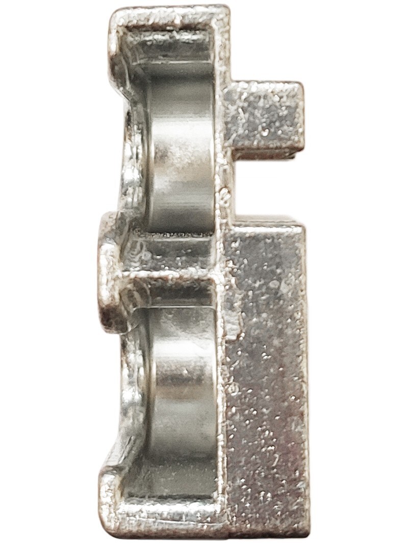 Maco Mushroom Striker Keep Window Lock Plate 356017 Rehau S706 | eBay