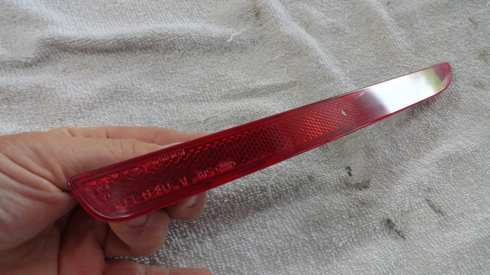 2016 - 2019 FORD EXPLORER RT REAR SIDE BUMPER REFLECTOR LENS OEM FB53 ...