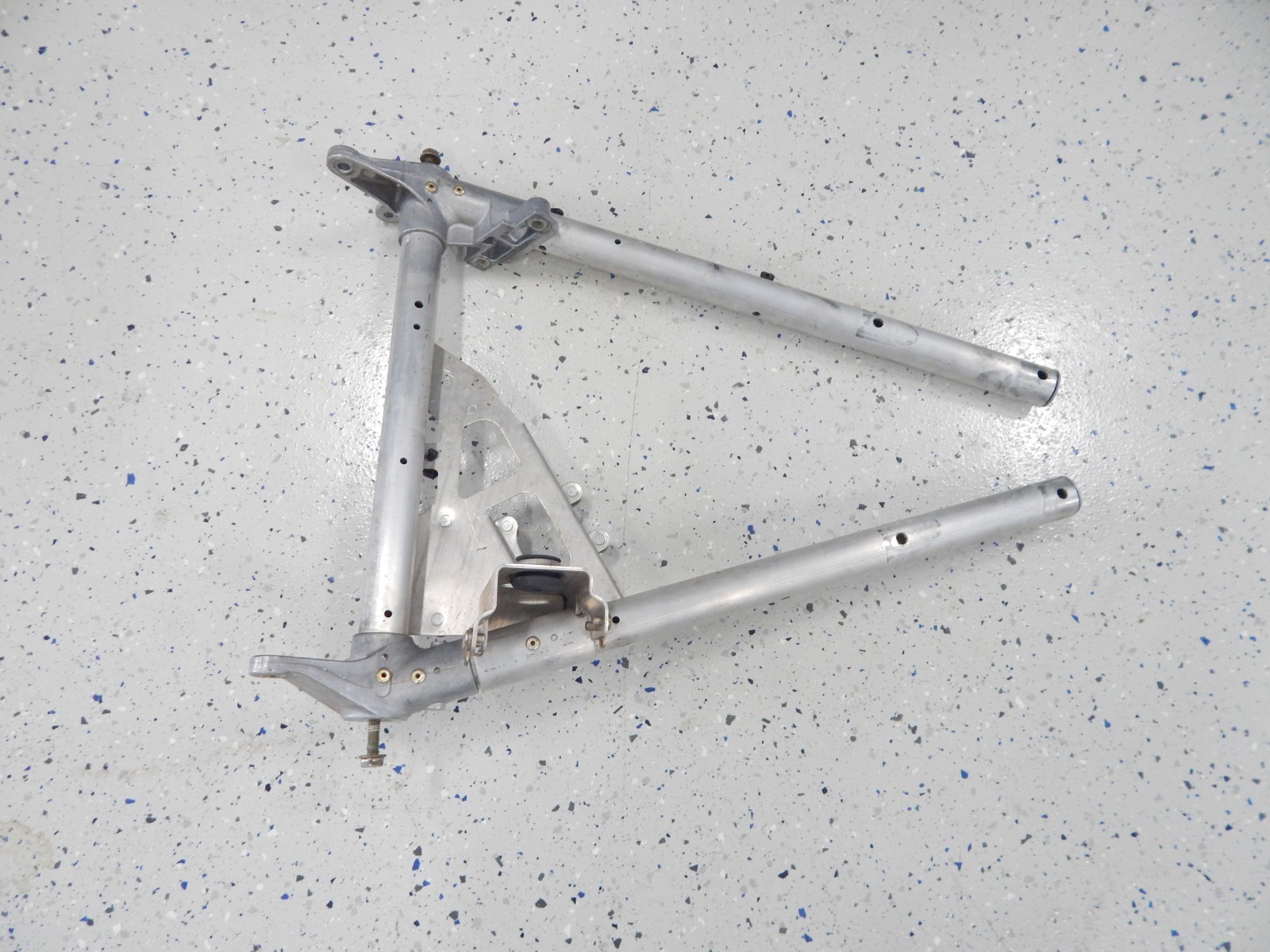 POLARIS SNOWMOBILE 2010-2012 600 RUSH SWITCHBACK FRONT TUBULAR FRAME ...