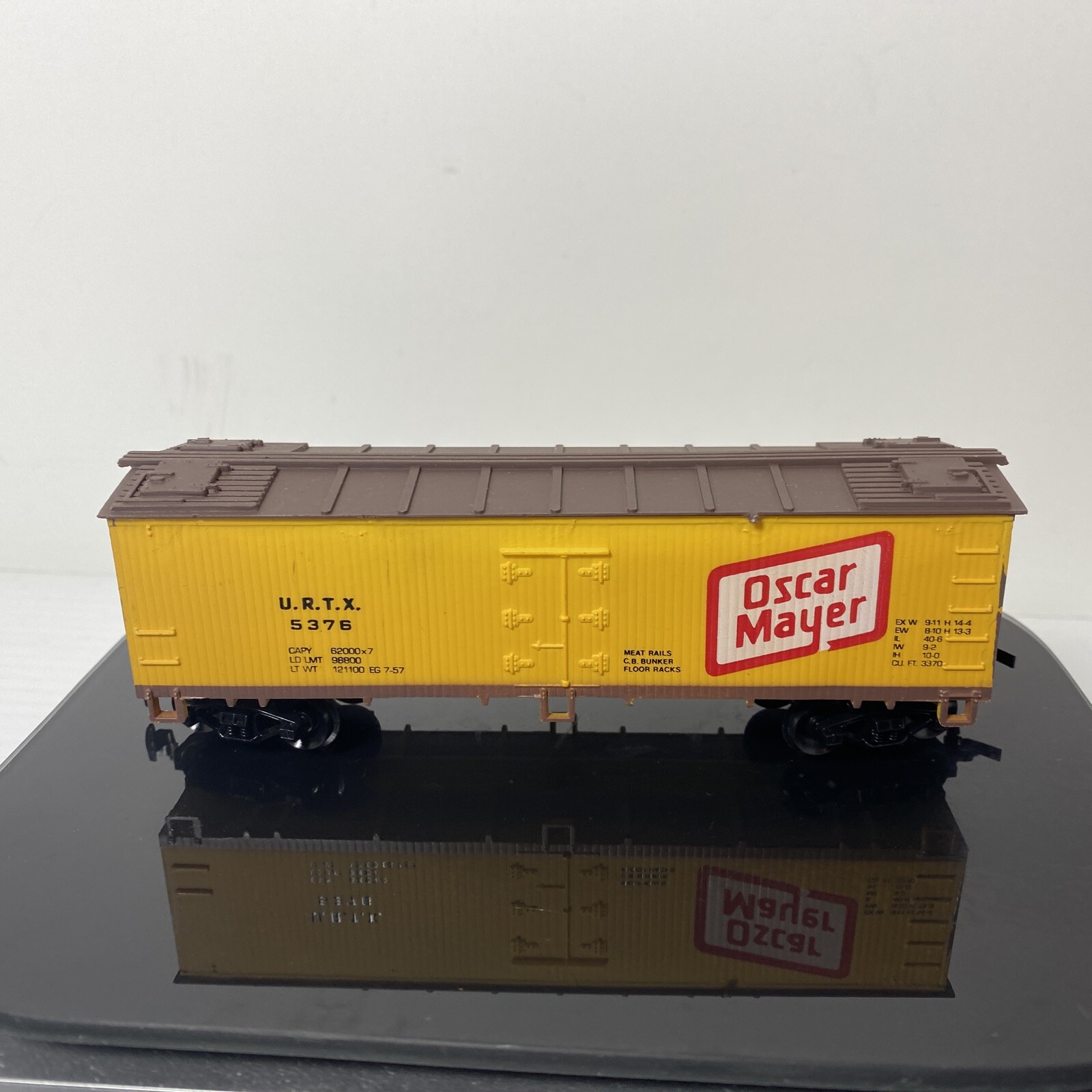 LIFE-LIKE 8501 HO "OSCAR MAYER" Model Train Railroad Reefer Car | eBay