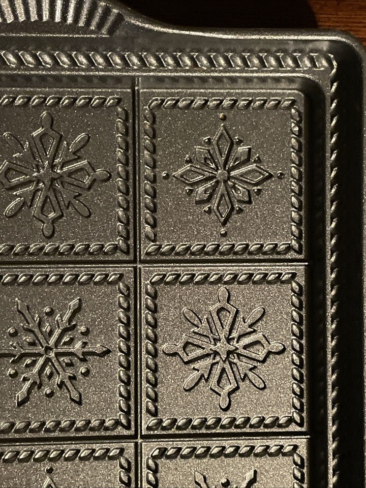 NORDIC WARE Snowflake Pan Square 9" Shortbread Cookie Baking USA Heavy ...