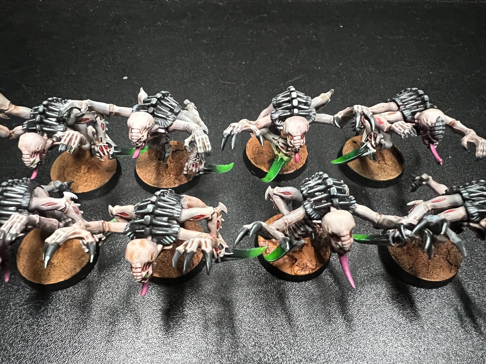 Warhammer 40K Tyranids old genestealers 8 models well painted | eBay