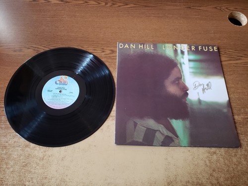 AUTOGRAPHED EXCELLENT 1970s Dan Hill – Longer Fuse 1073 LP33 | eBay