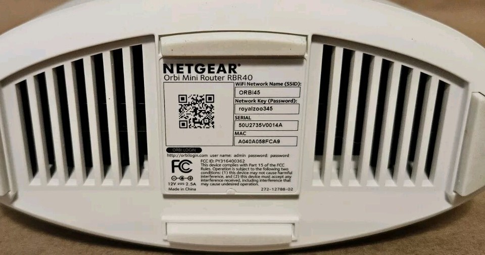 Netgear Orbi RBR40 AC2200 Tri-Band WiFi Router Whole Home Internet Mesh ...