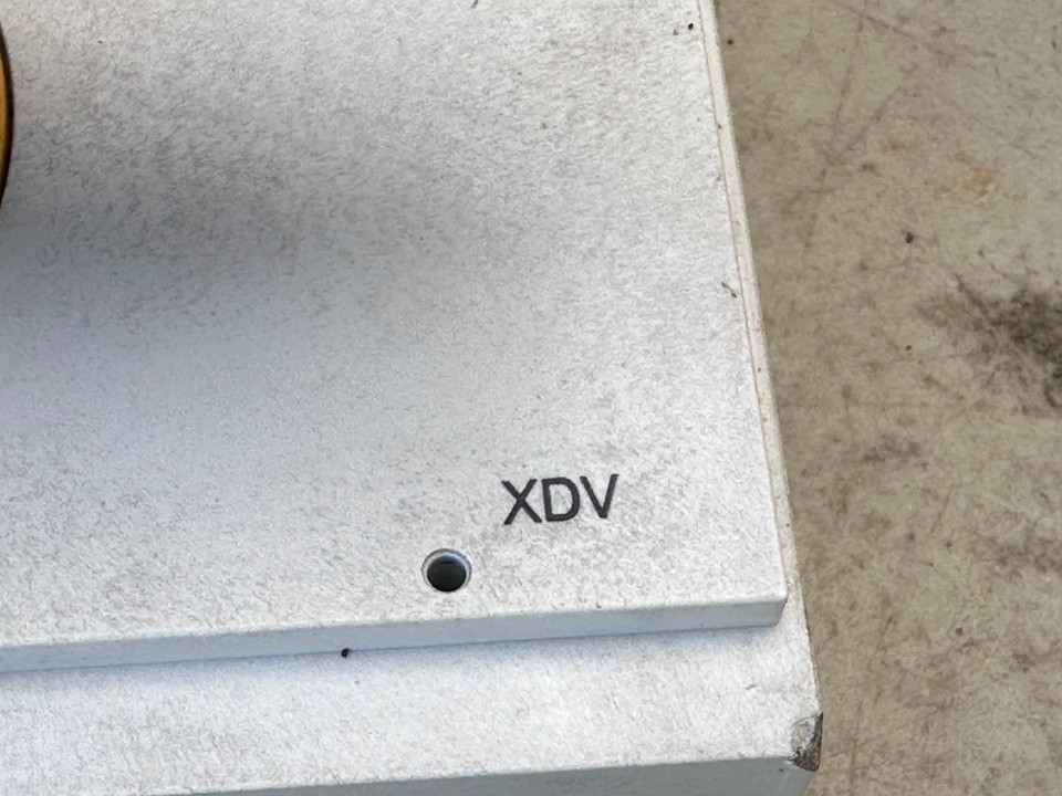 Eaton NZM 3 XDV Disconnect Handle w/Key | eBay