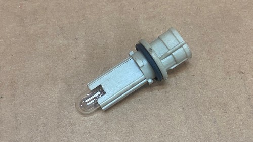 Tacoma Prius Yaris Lexus Clearance Lamp Front Side Marker Lamp Socket w ...
