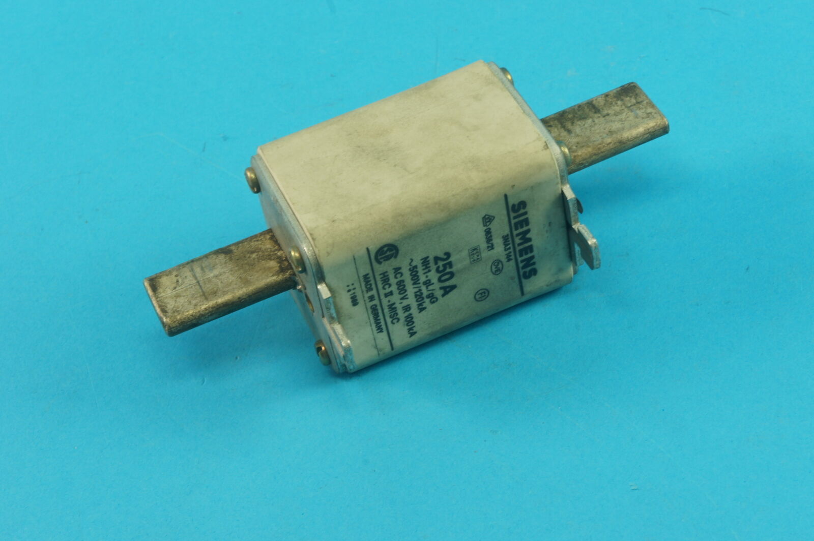 Siemens 3NA3144 NH fuse , 250A 500VAC, square type gL/gG, size NH1 | eBay