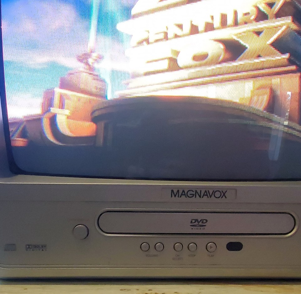 Magnavox 13" MWC13D6 Retro Gaming CRT TV DVD Player Combo Tested | eBay
