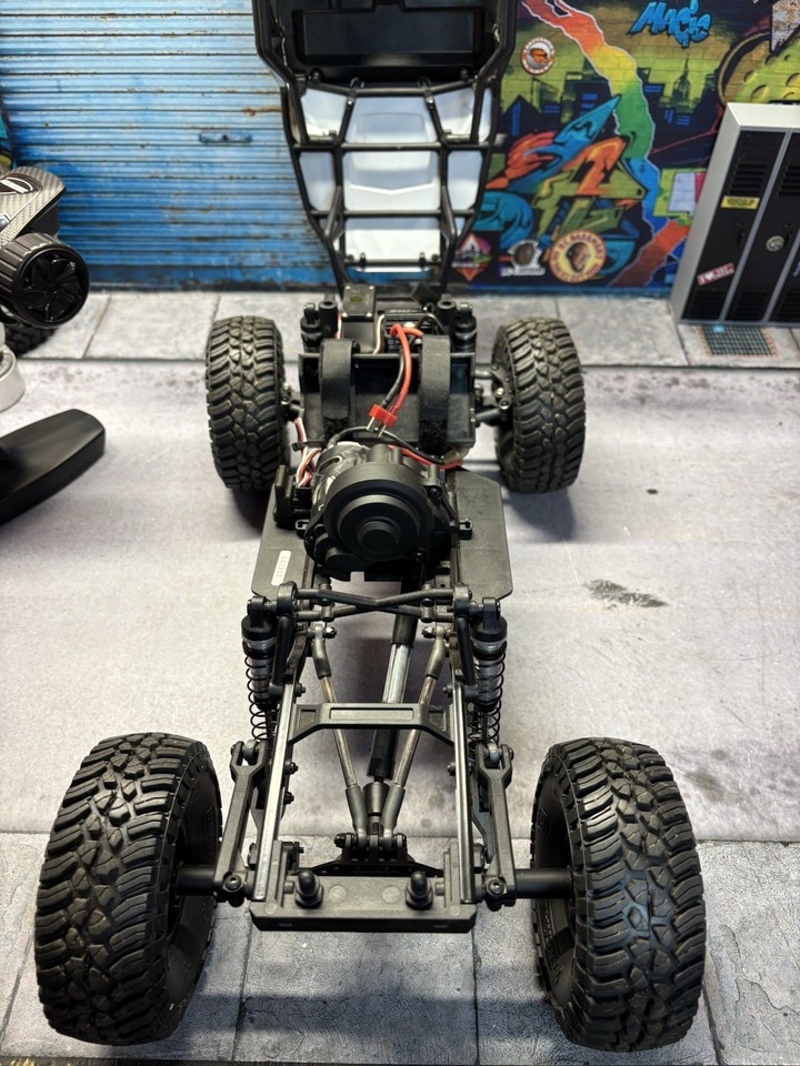 Team Associated Enduro Gatekeeper Element Crawler / Rock bouncer RC ...