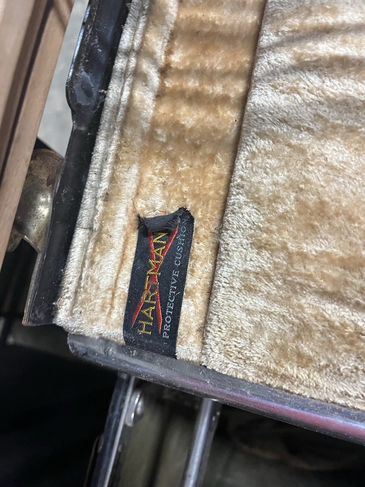 Vintage Hartmann Cushion Top Wardrobe Trunk With Key Drawers And ...