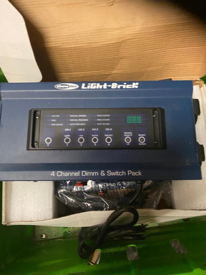 Showtec Light-Brick 4 Channel DMX Dimmer & Switch Pack – 16A | Stage ...