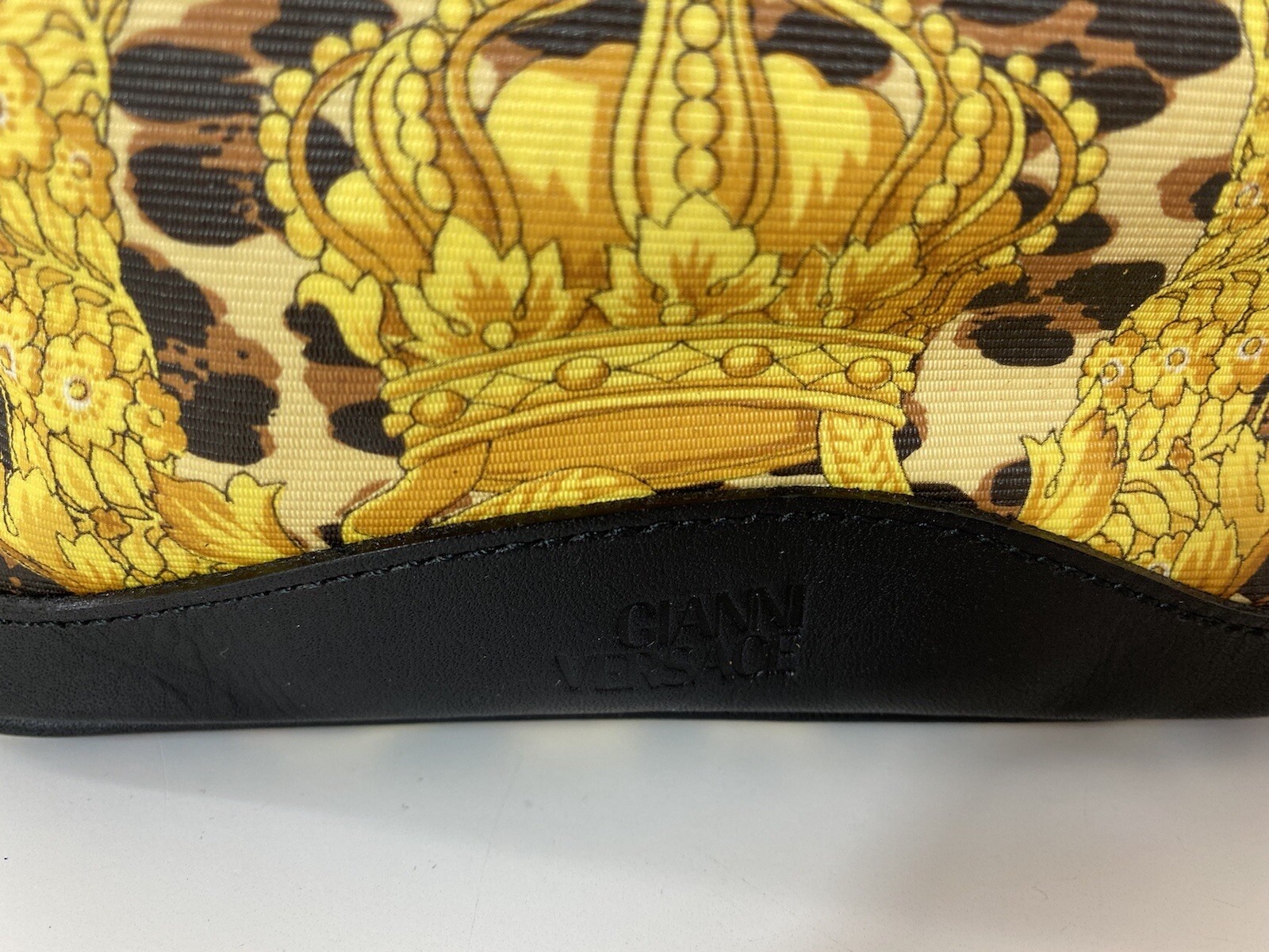 Vtg GIANNI VERSACE YELLOW CROWN BAROQUE PVC VANITY BAG | eBay