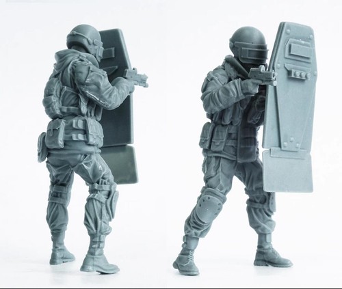 RPG Model UP-35020 1/35 Russian special forcesassaulter Plastic Model ...