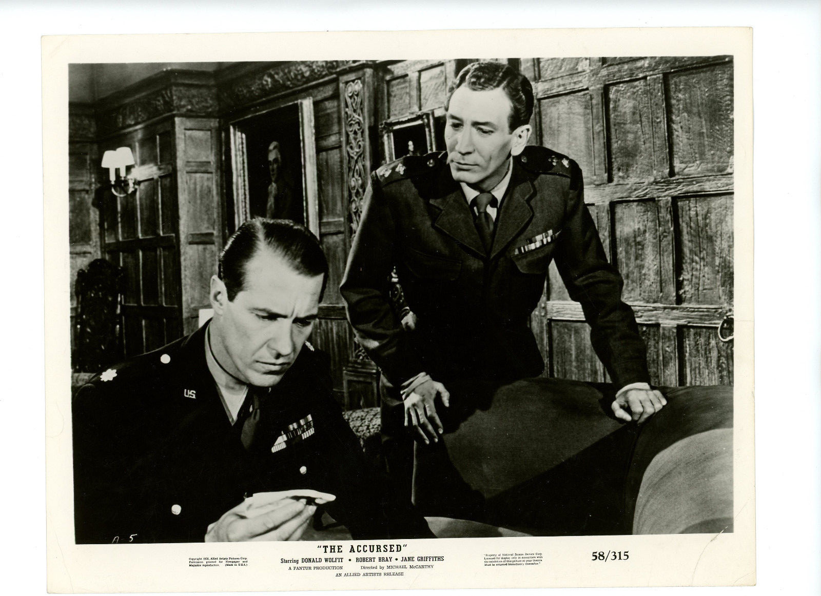 THE ACCURSED Original Movie Still 8x10 Robert Bray Donald Wolfit 1957 ...
