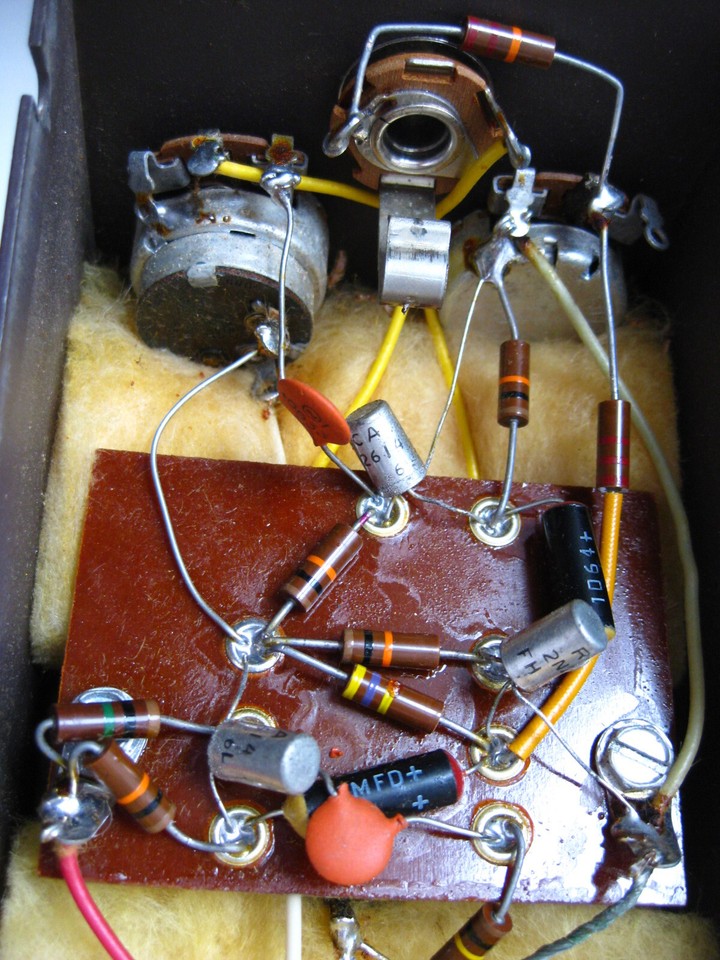 Vintage 1965 Maestro FZ-1A Fuzz Tone by Gibson Fuzz Guitar Effect Pedal ...