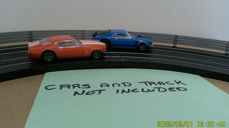 50 PIECES AFX RACING HO SCALE SLOT CAR ARMCO BARRIERS FITS H.O. SCALE ...