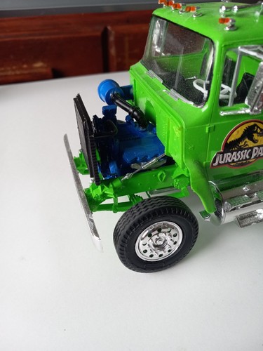 Built AMT Ford Louisville 8000 and Cattle trailer 1/25 scale | eBay