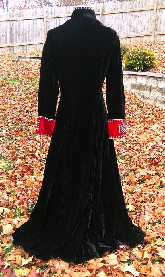 Double D Ranch Black Crushed Velvet Maltese Cross Duster M EUC Runs ...